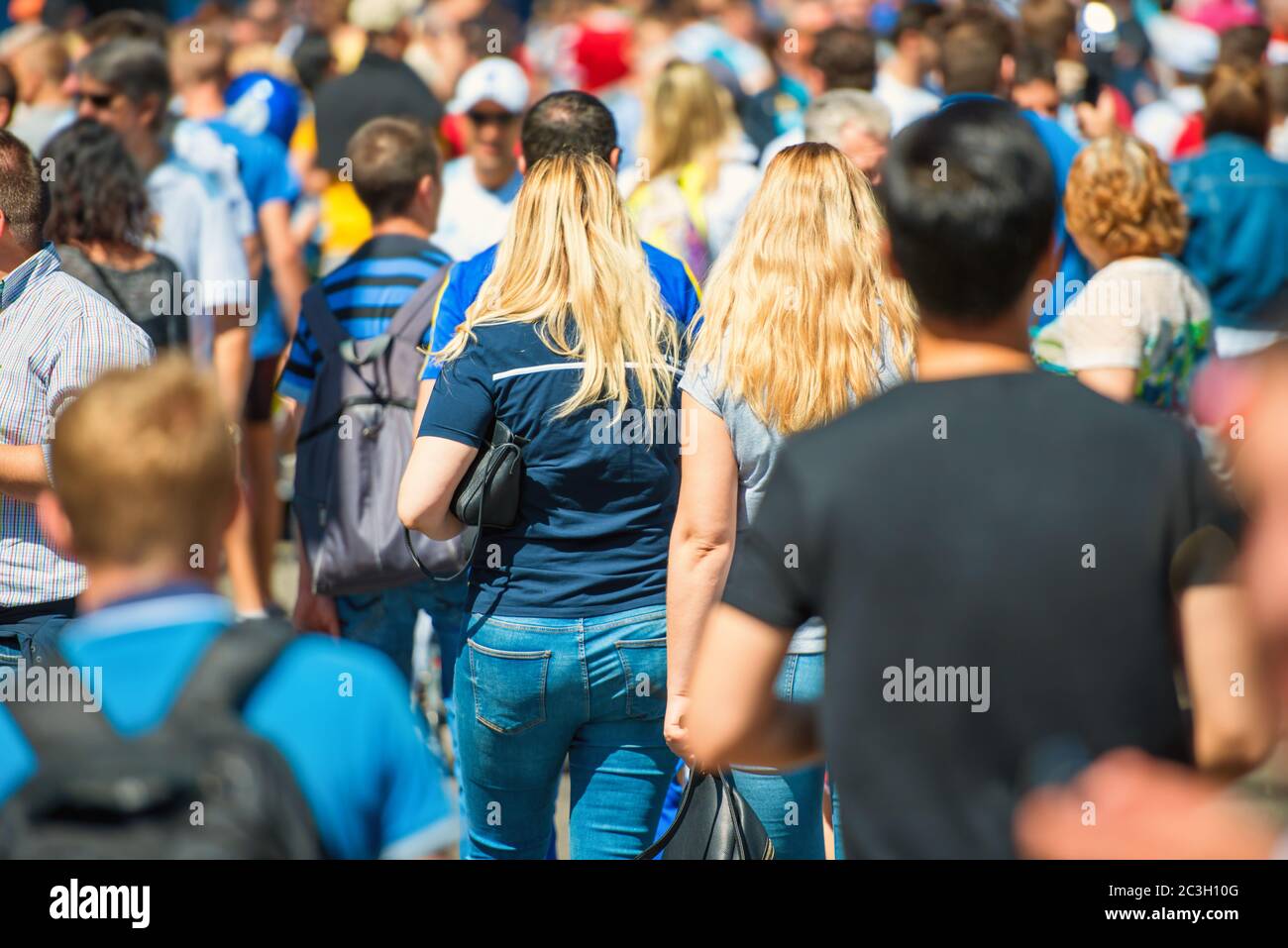 Overcrowded pedestrian street hi-res stock photography and images - Alamy
