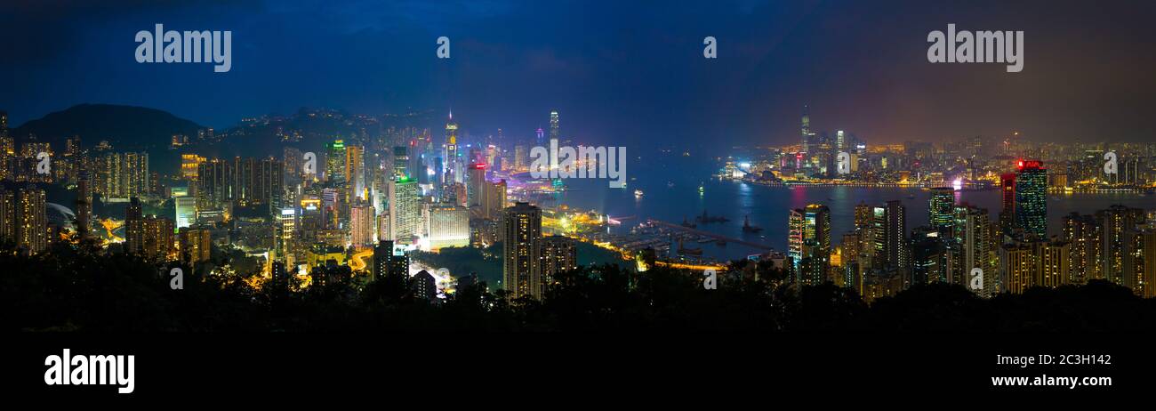 Hong kong wide angle city high rise building night view hi-res stock photography and images - Alamy