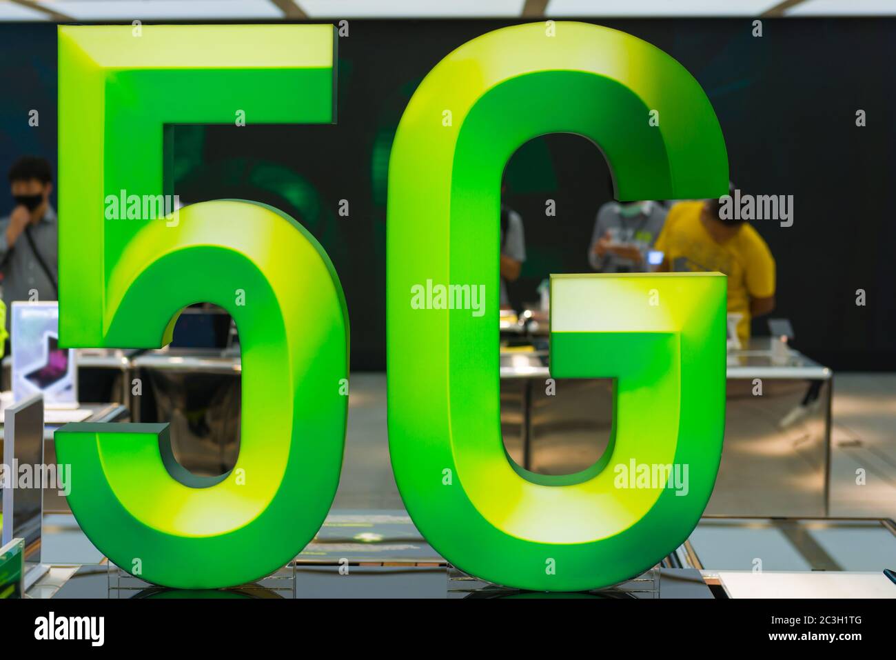 5g network sign icon hi-res stock photography and images - Alamy