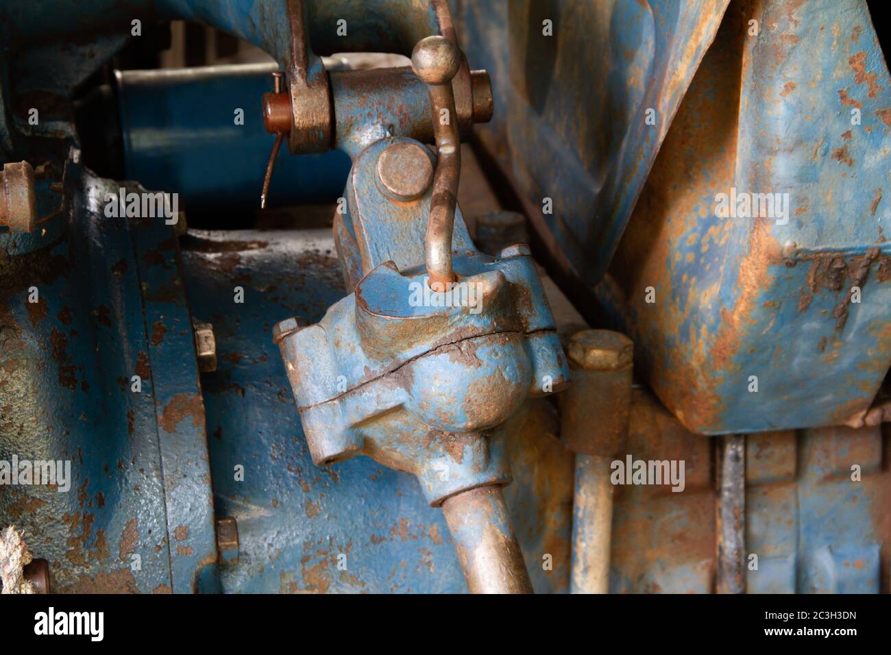 Close up detail of Tractor side chains old have rusted Stock Photo - Alamy
