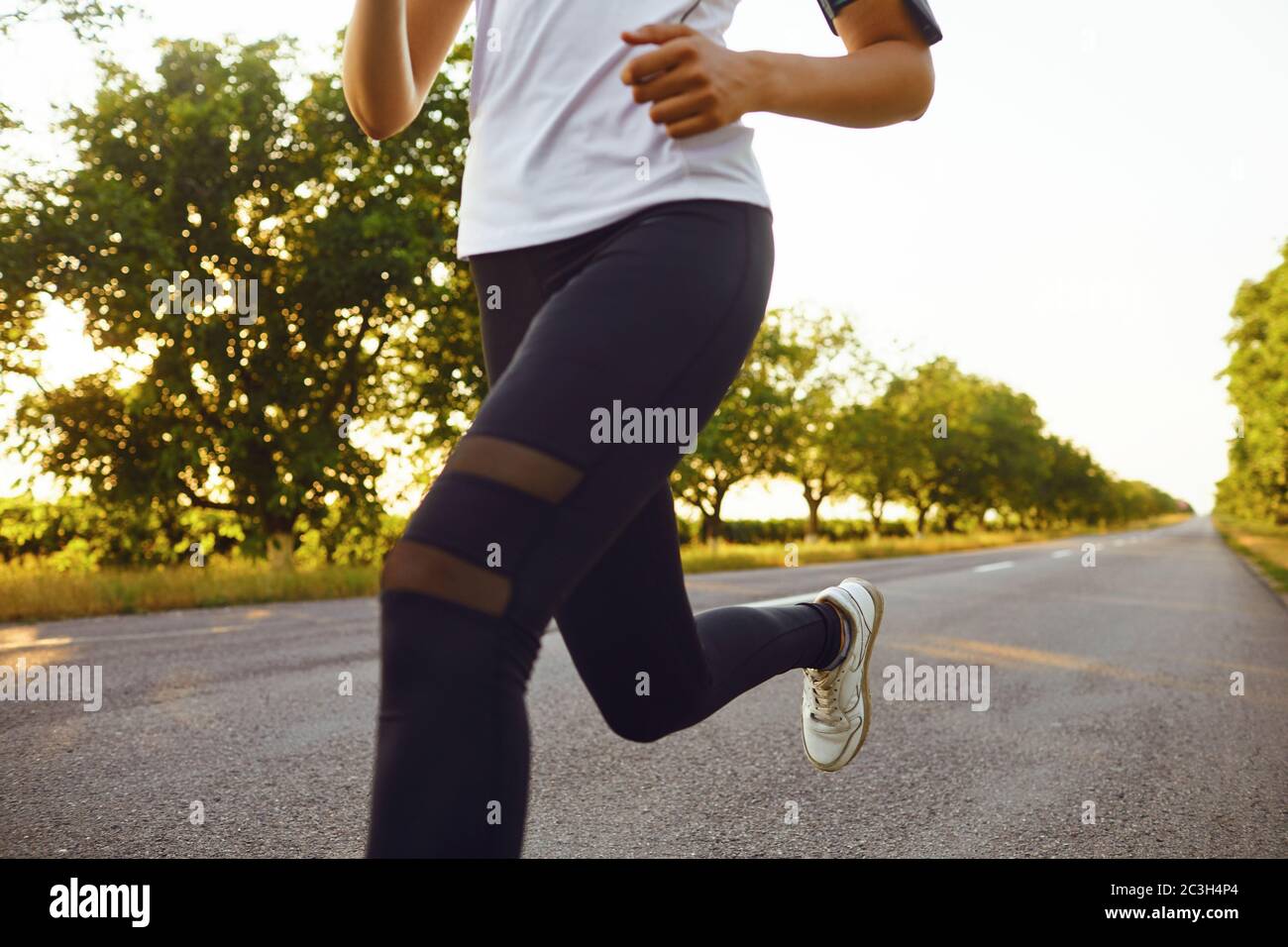 Girl running training hi-res stock photography and images - Alamy
