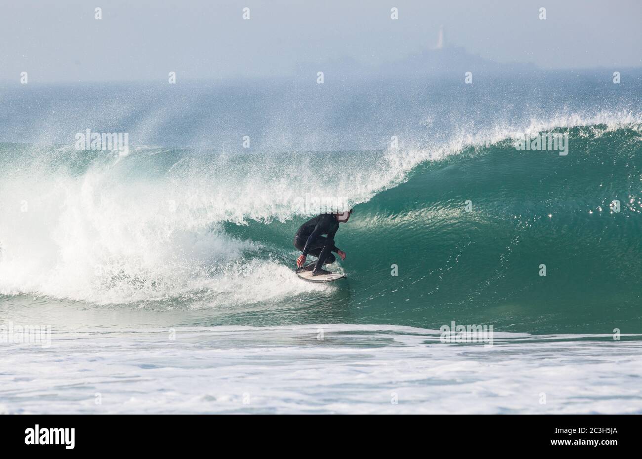 Hollow waves hi-res stock photography and images - Alamy