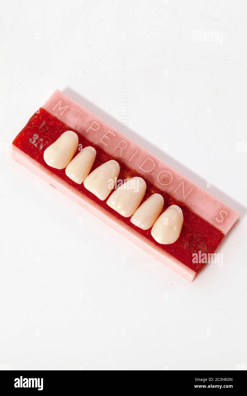 Veneer teeth hi-res stock photography and images - Alamy