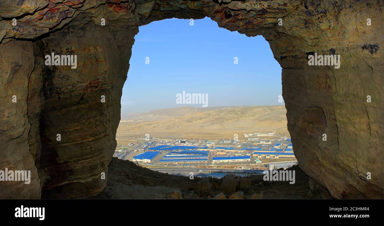 Exit from cave hi-res stock photography and images - Alamy