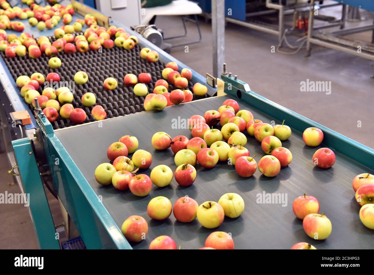 Industrial apple hi-res stock photography and images - Alamy