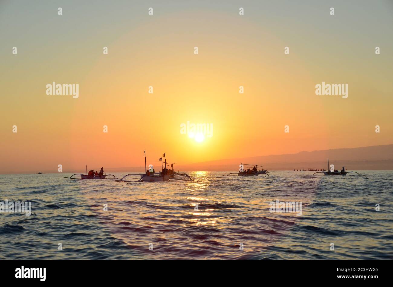 Gradient dolphin hi-res stock photography and images - Alamy