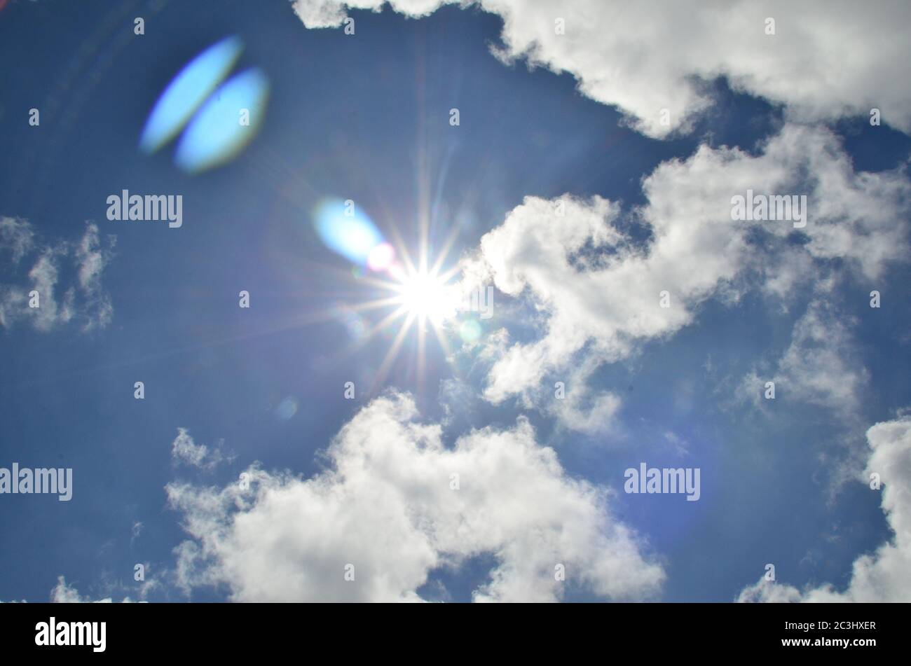 A beautiful morning with sun flare. Sunlight rays effect with lens ...