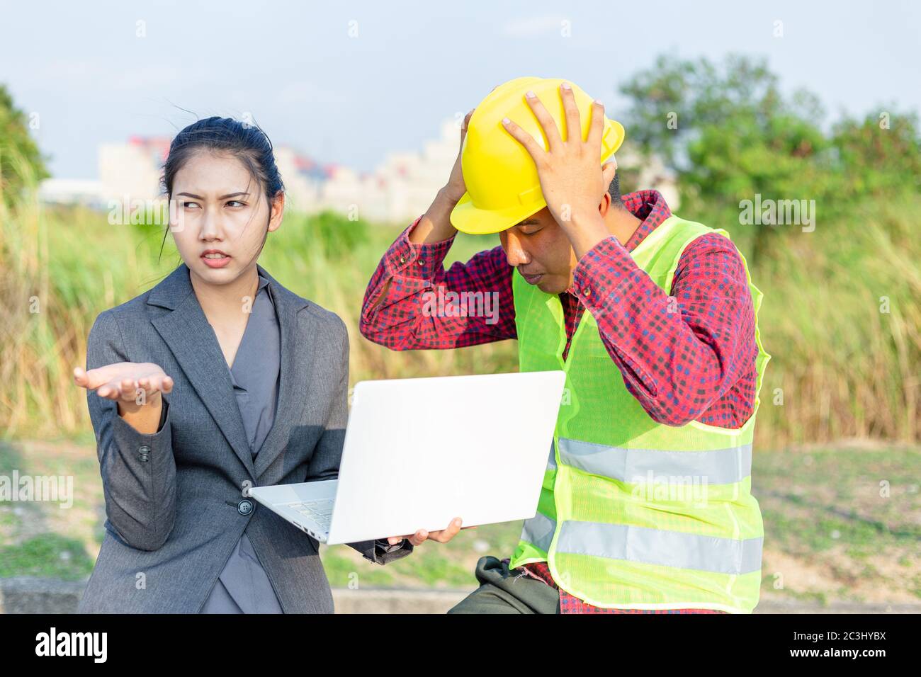 People hard hats and warehouse hi-res stock photography and images - Alamy