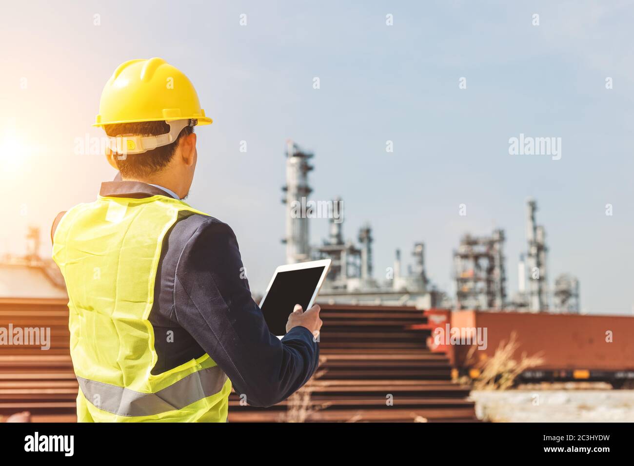 Project management oil refinery hi-res stock photography and images - Alamy