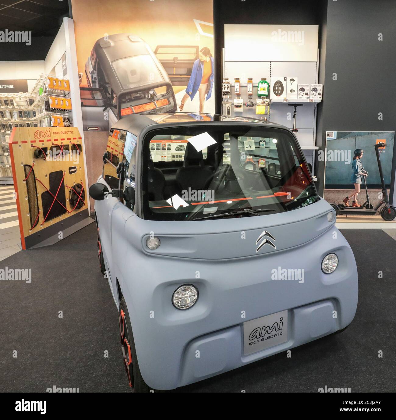 Citroen ami electric car hi-res stock photography and images - Alamy