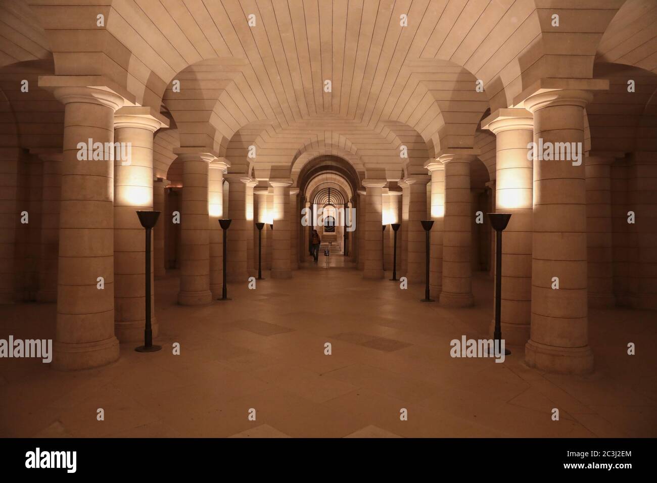 Crypt architecture hi-res stock photography and images - Alamy