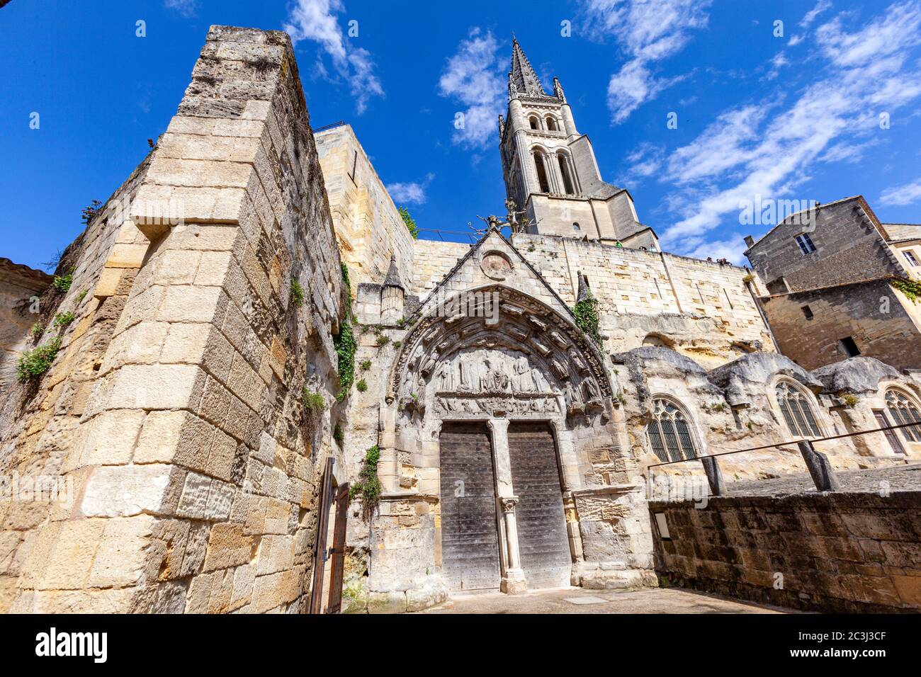 Monolithic church hi-res stock photography and images - Alamy