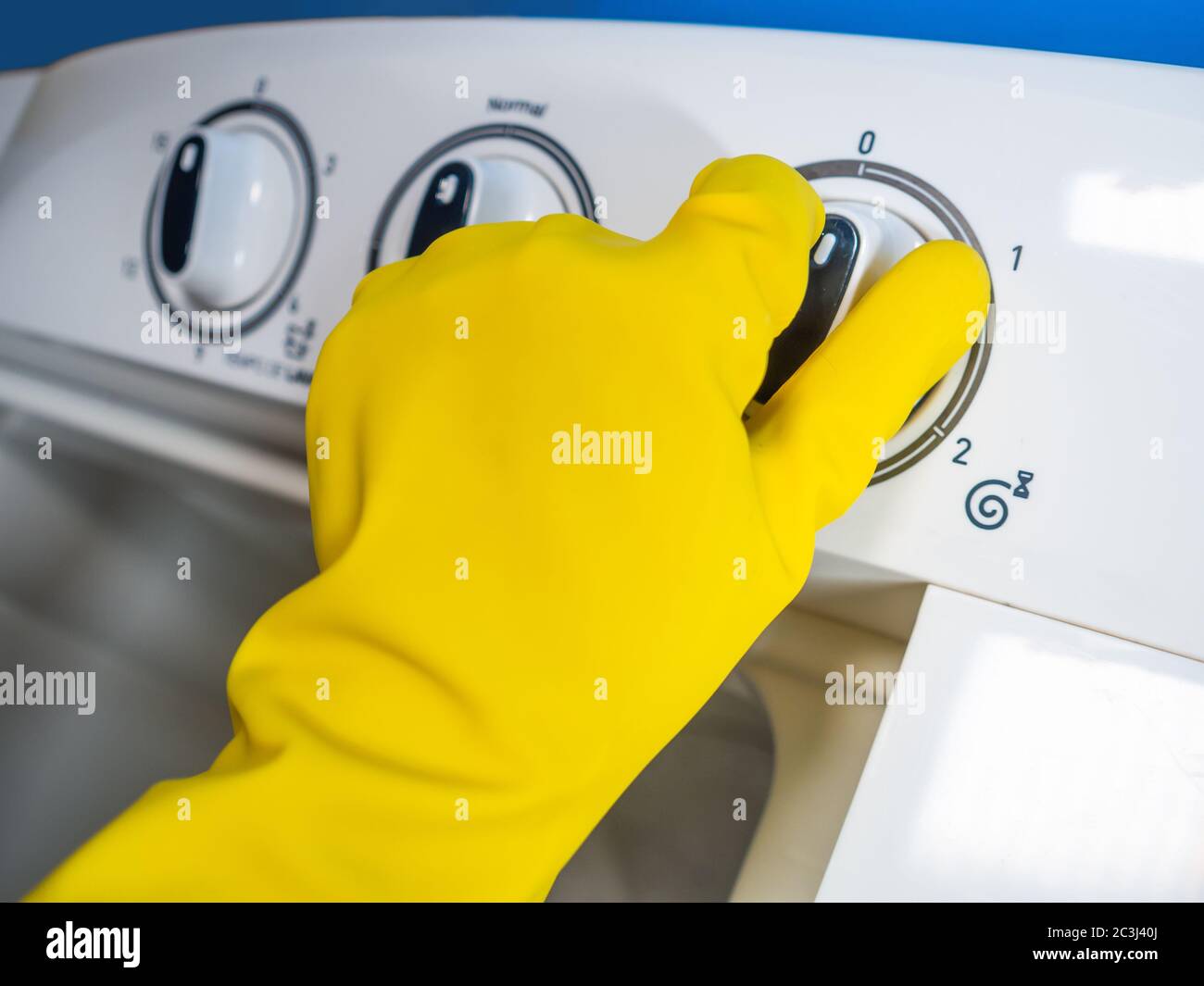 Automatic washing machine hi-res stock photography and images - Alamy