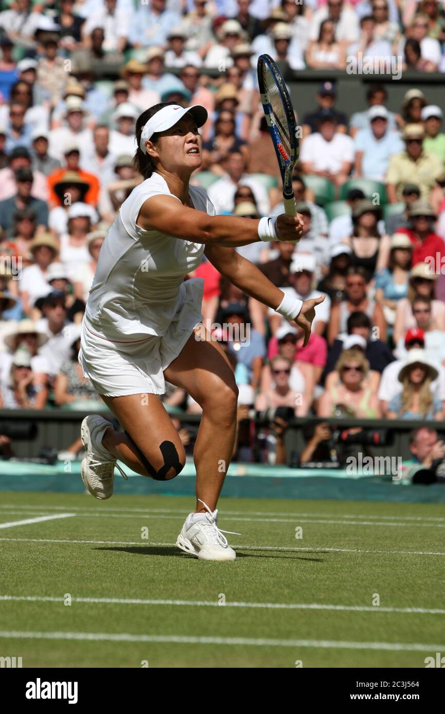 China's Li Na in action during her quarter final match against Serena ...