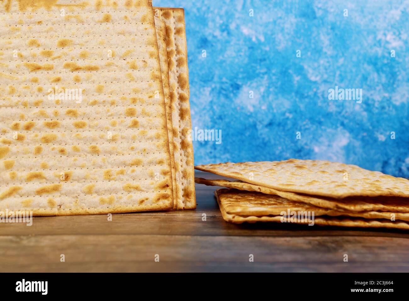 Israeli matzo bread for the Jewish holiday Pesach Stock Photo - Alamy