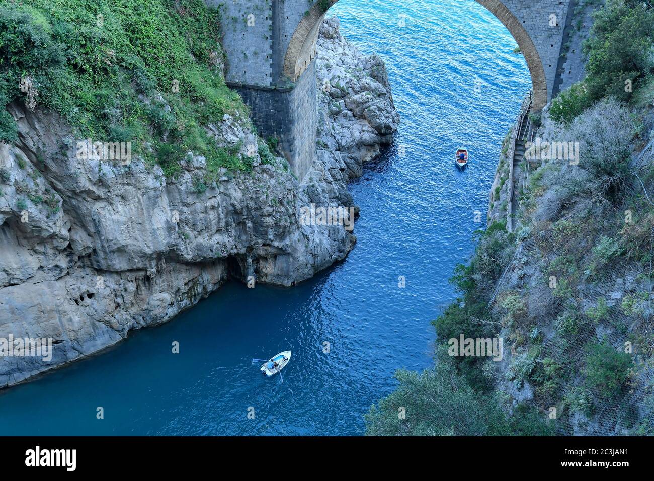 Italy the beach and the bridge of furore hi-res stock photography and ...