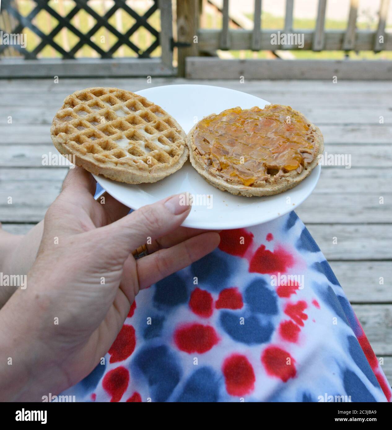 Round breakfast hi-res stock photography and images - Alamy