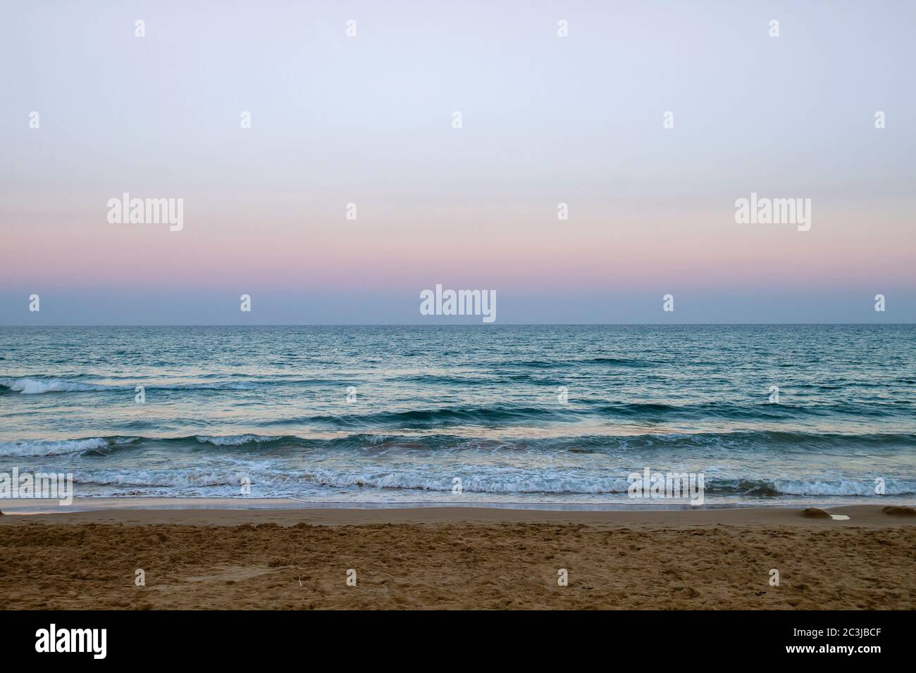 Empty shore scene hi-res stock photography and images - Alamy