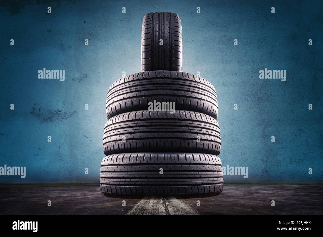 Close up four tires hi-res stock photography and images - Alamy