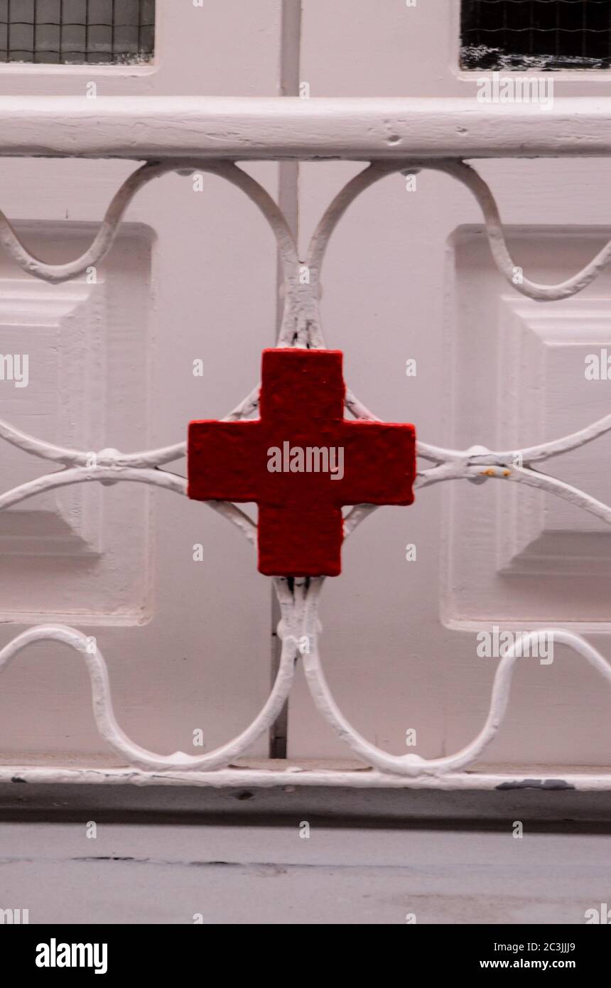 Red Cross Medical Sign Over a White Background Stock Photo - Alamy