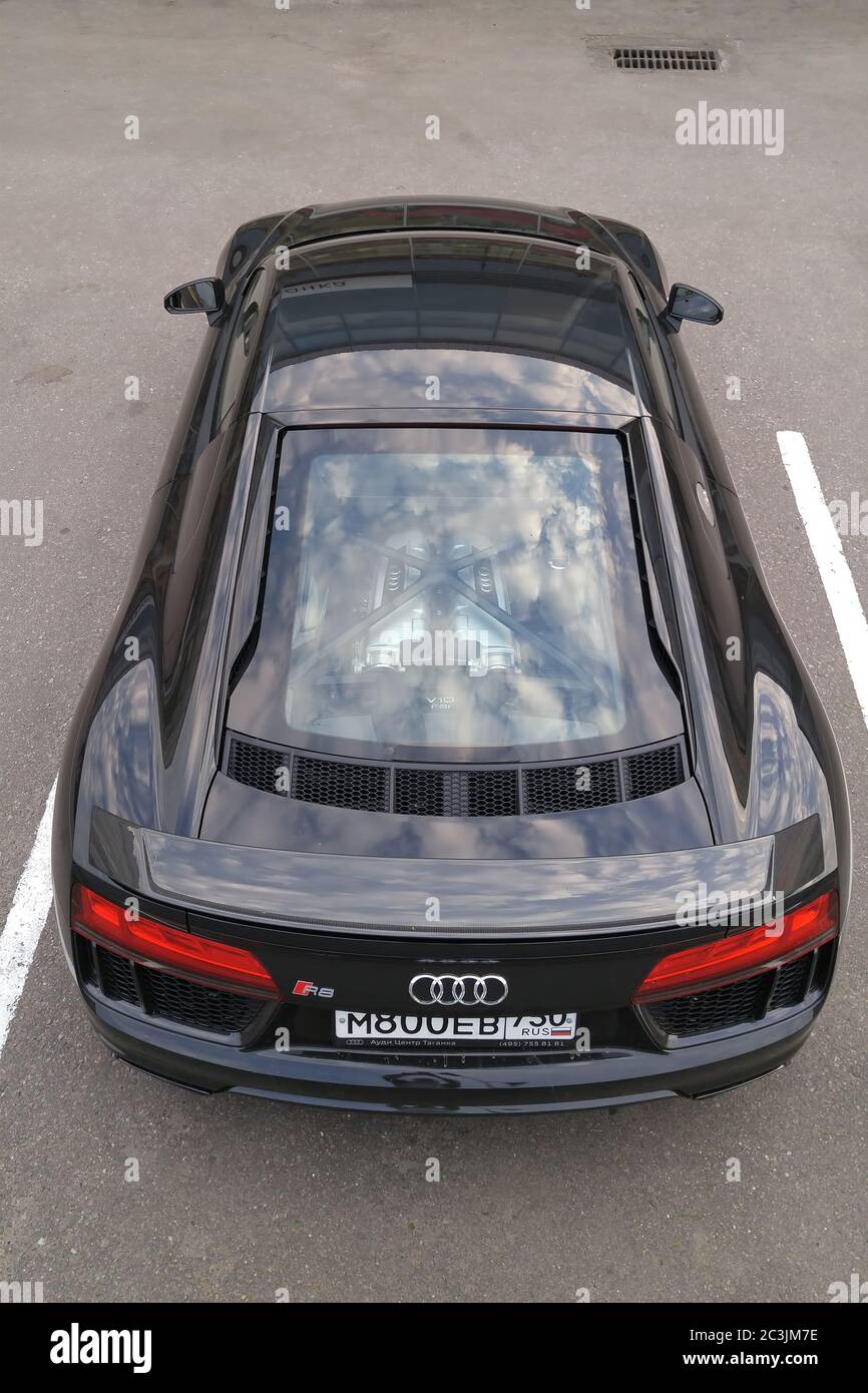 Audi r8 v10 coupe hi-res stock photography and images - Alamy