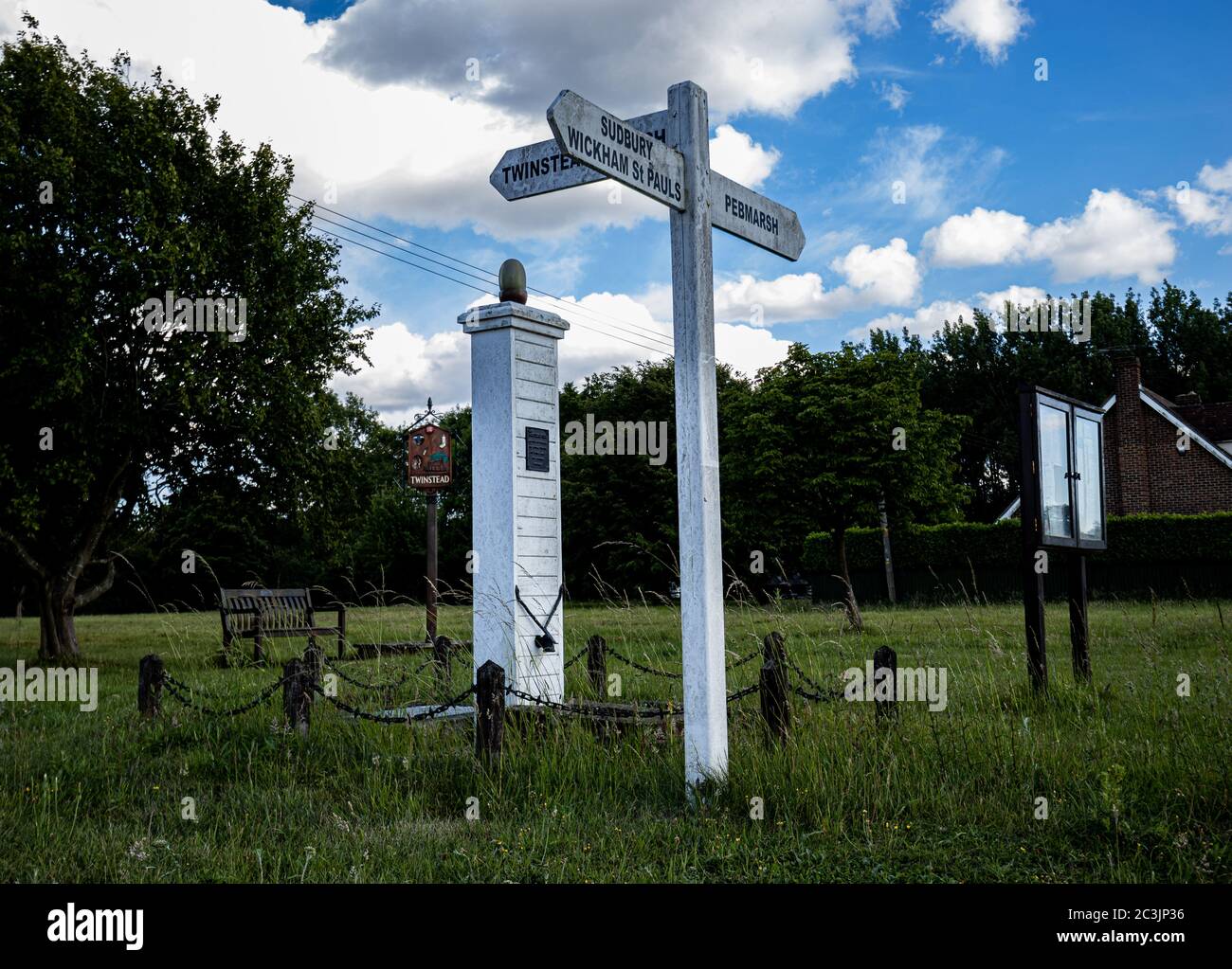 Village sign board hi-res stock photography and images - Alamy