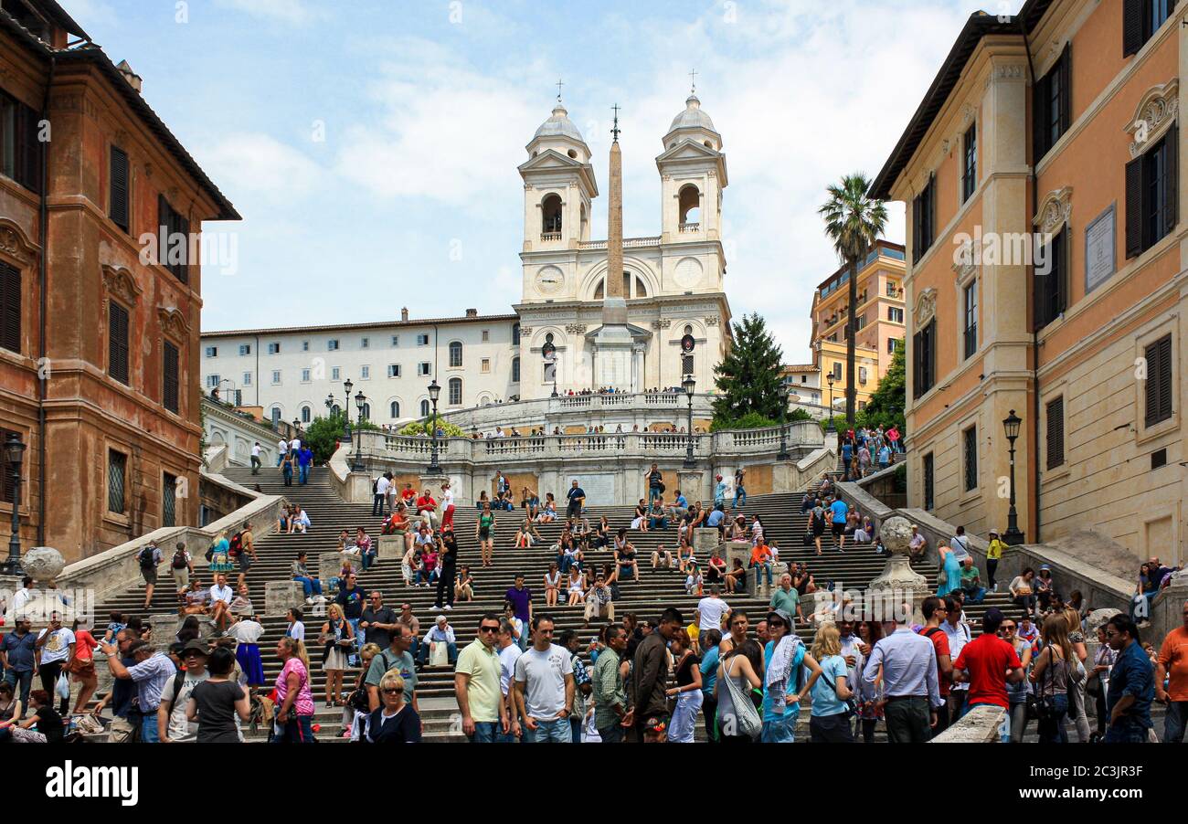 At spanish steps hi-res stock photography and images - Alamy