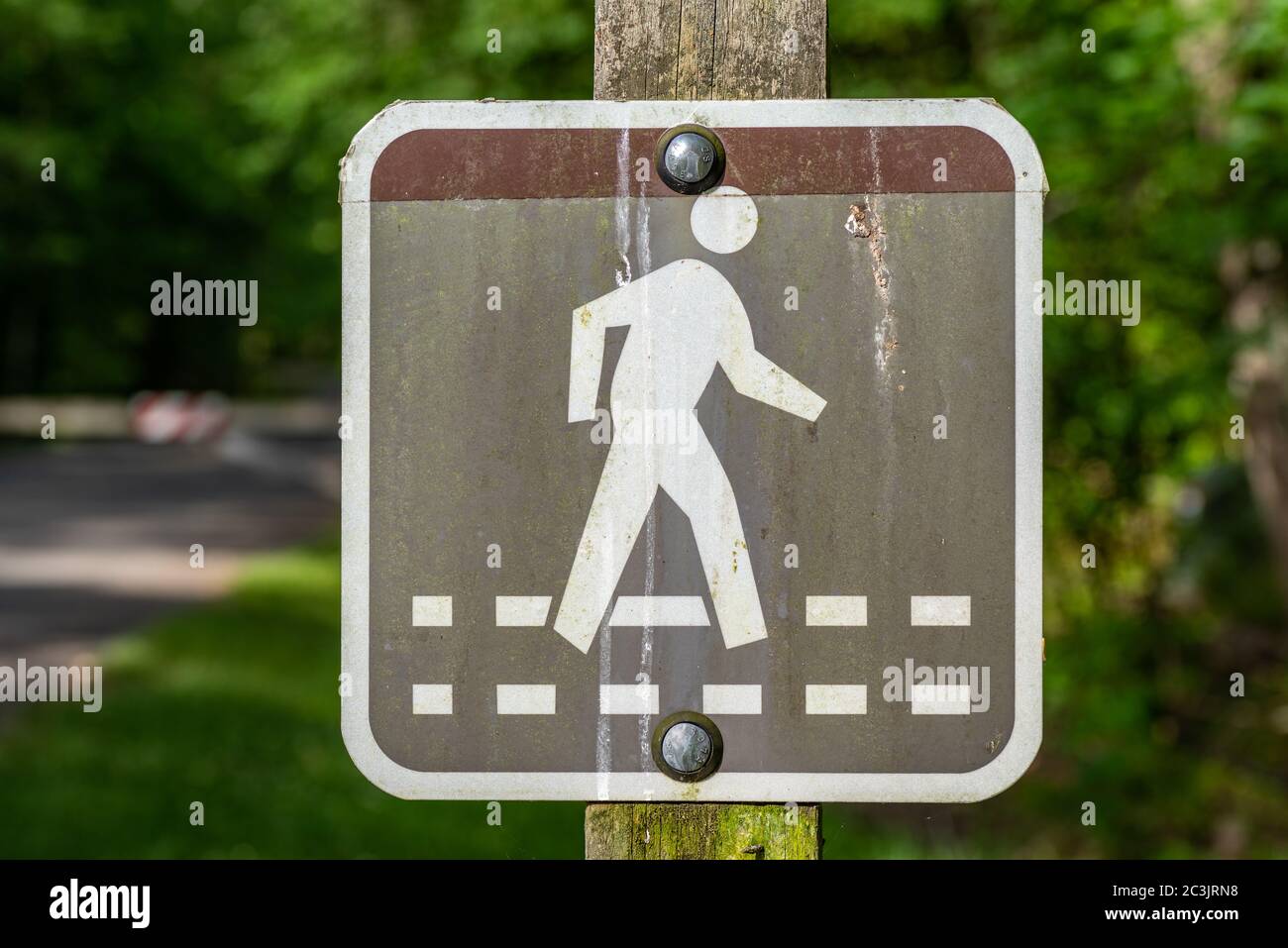 Graphic sign for nature trail in a national forest in Kentucky, USA ...
