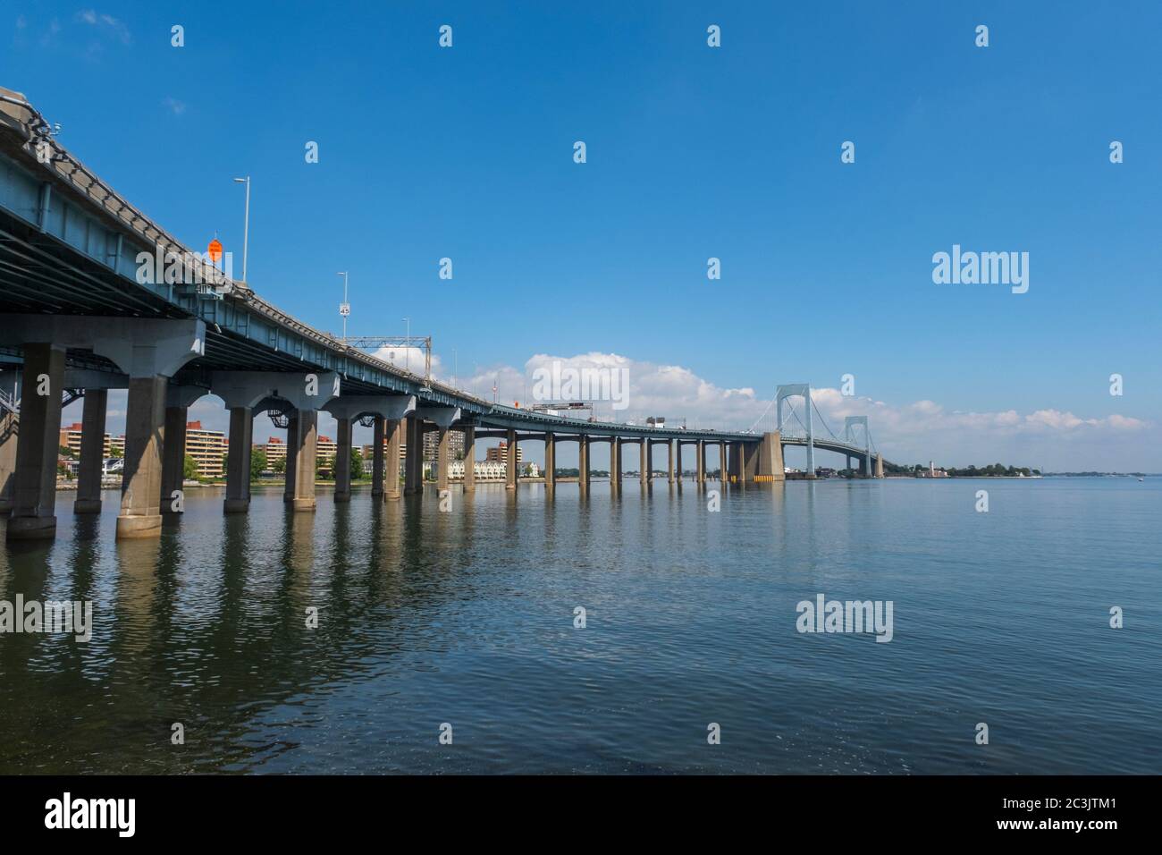 Throgs neck bridge hi-res stock photography and images - Alamy