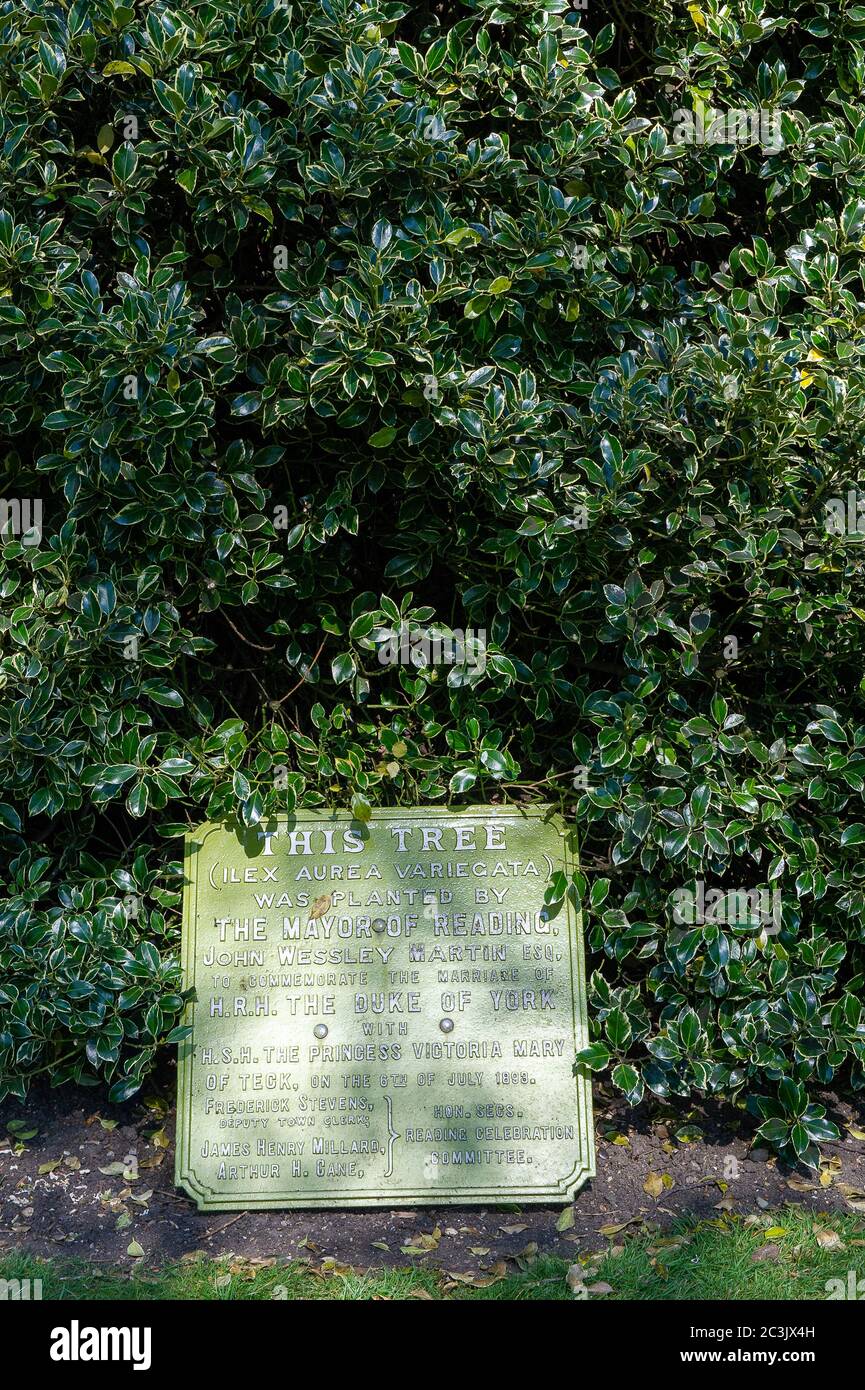 Reading, Berkshire, UK. 23rd April, 2015. Public Park Forbury Gardens ...