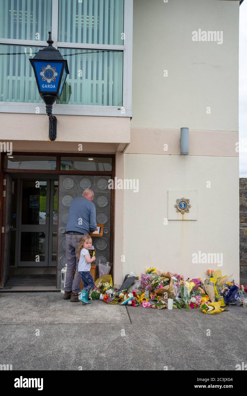 Garda detective hi-res stock photography and images - Alamy