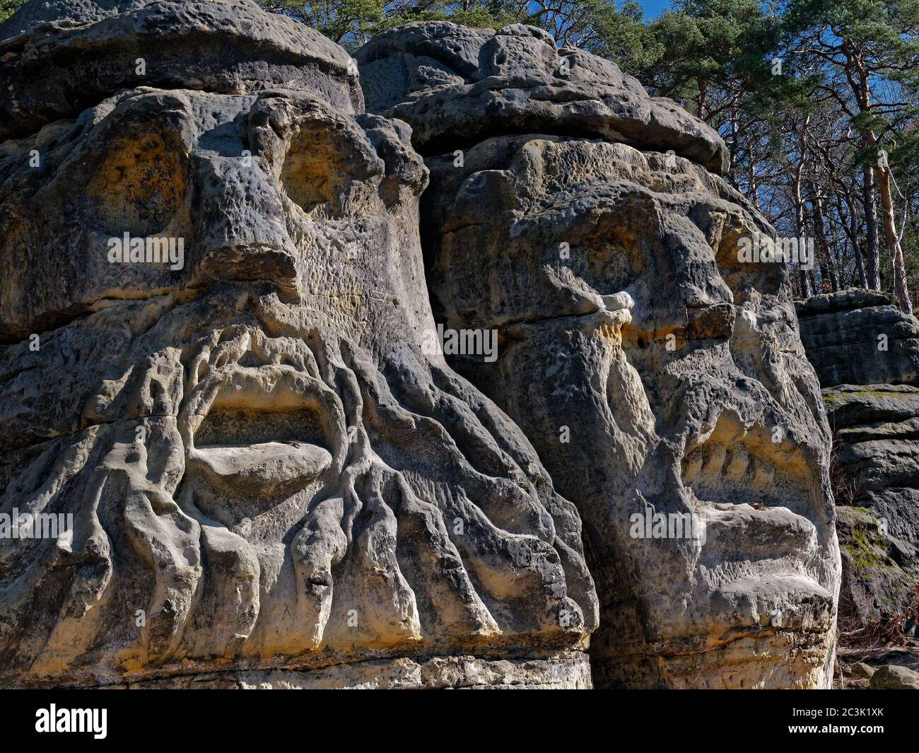 Devils heads hi-res stock photography and images - Alamy