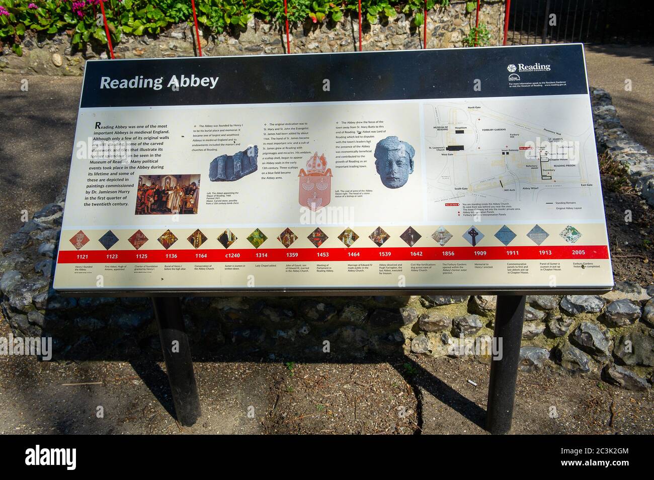 Reading, Berkshire, UK. 23rd April, 2015. A history information sign ...