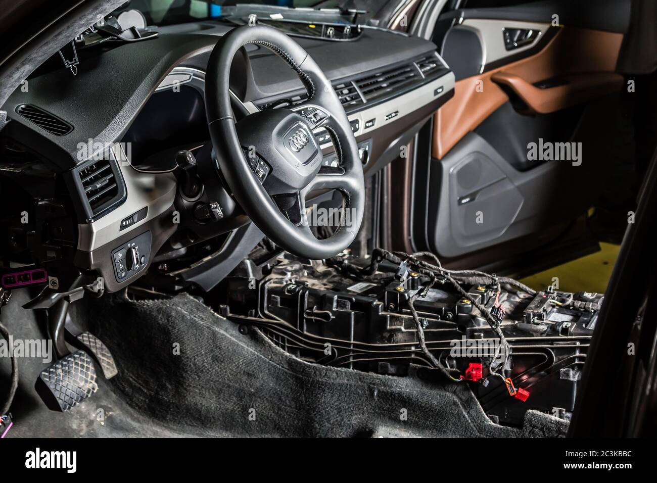 Moscow. November 2018. Audi car repair service center. Dismantled car ...