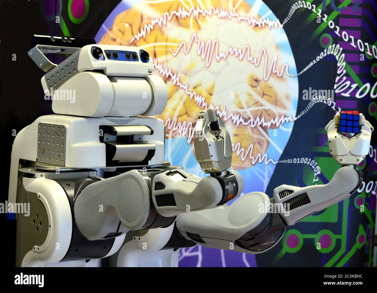 Artificial intelligence robot math hi-res stock photography and images ...