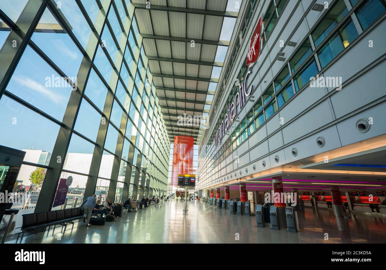 Amazing Terminal 3 Entrance Hall at Heathrow Airport - LONDON, ENGLAND ...