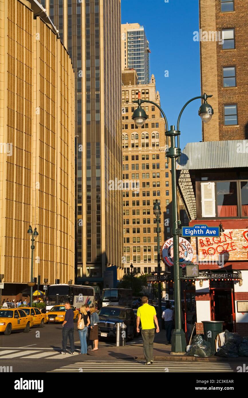 Madison Square Gardens & 33rd Street, Midtown Manhattan, New York City ...