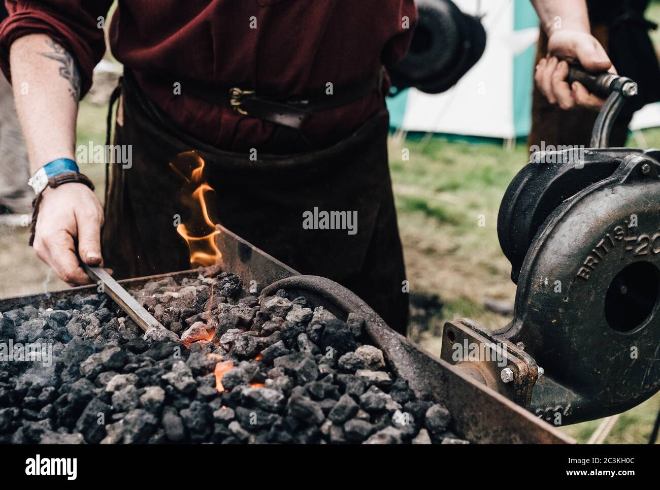 Using coal fire hi-res stock photography and images - Alamy