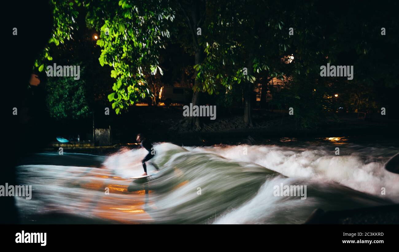 Night landscapes lights on lake hi-res stock photography and images - Alamy