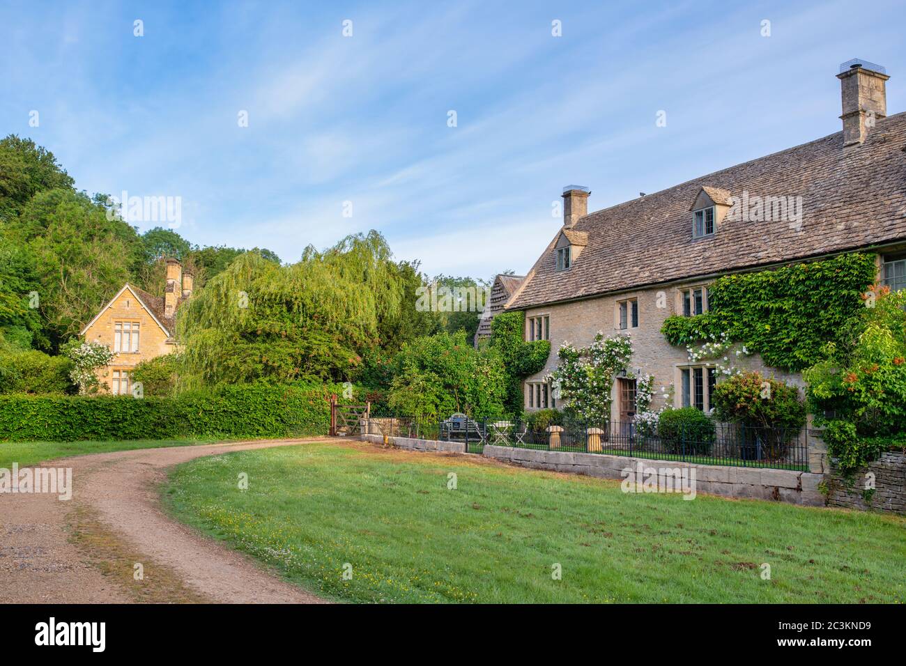Stone farm house hi-res stock photography and images - Alamy