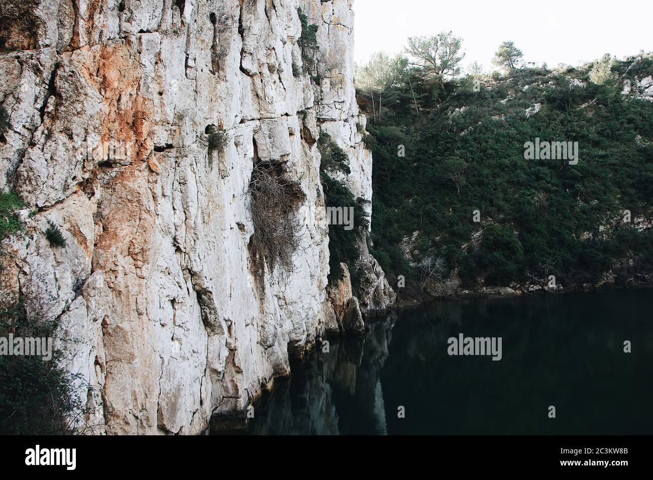 Cliff top view veiw hi-res stock photography and images - Alamy