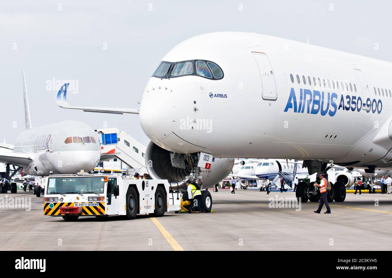 SINGAPORE - FEBRUARY 11: Airbus A350 XWB prototype 003 with Boeing 787 ...