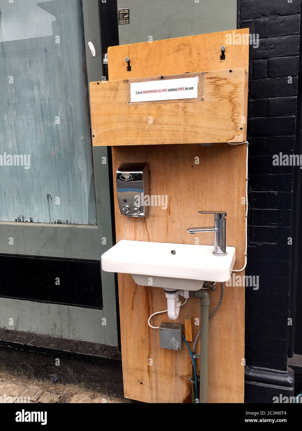 Hand washing facilities hi-res stock photography and images - Alamy