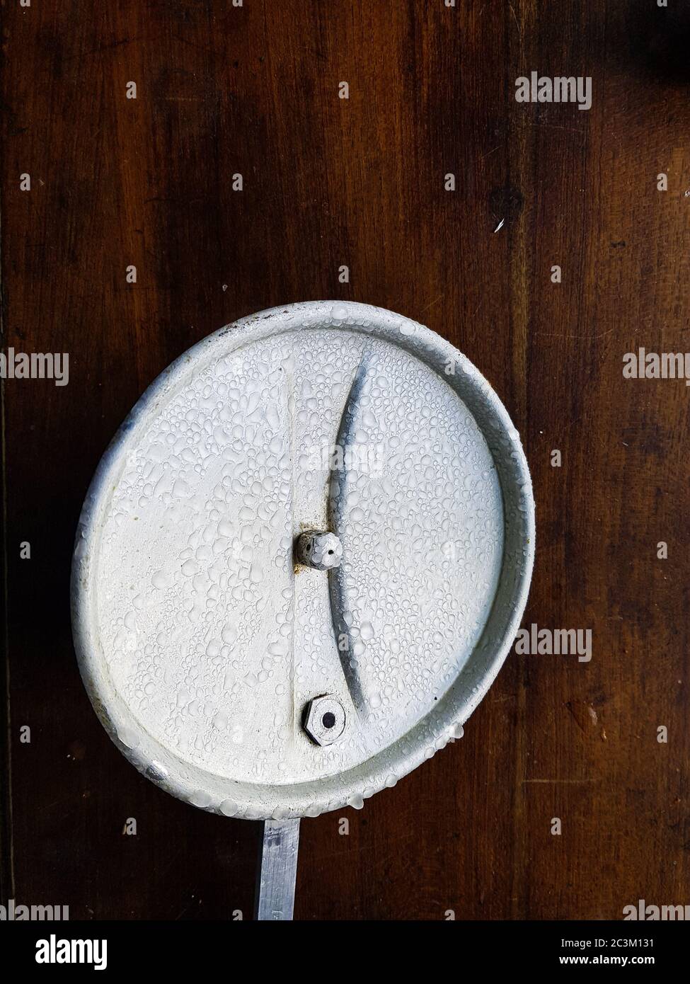 Steam particles hi-res stock photography and images - Alamy