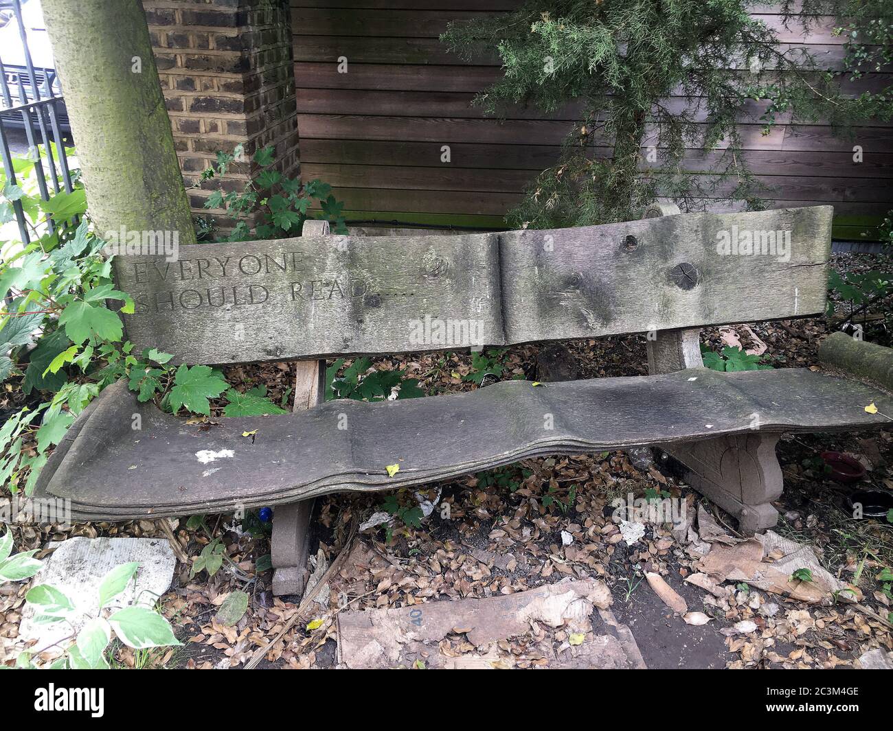 Circulating library hi-res stock photography and images - Alamy