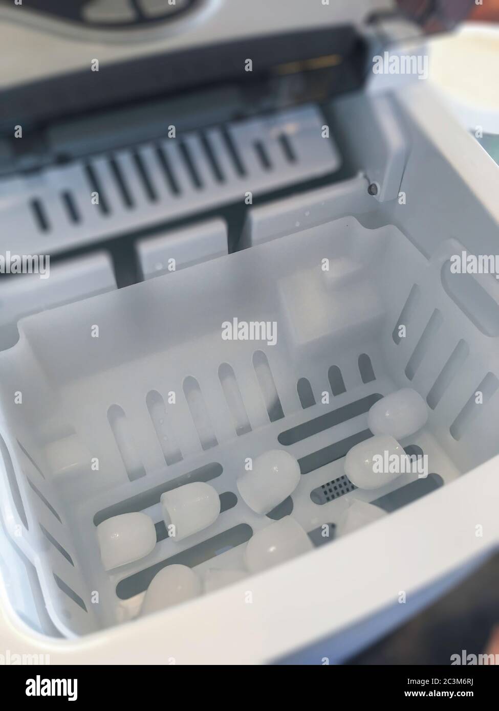 Clean ice cubes from automatic ice maker, stock photo Stock Photo - Alamy