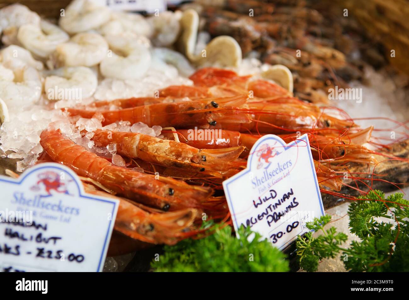 LONDON - AUGUST 23, 2017: Wild Argentinian prawns and other seafood on ...
