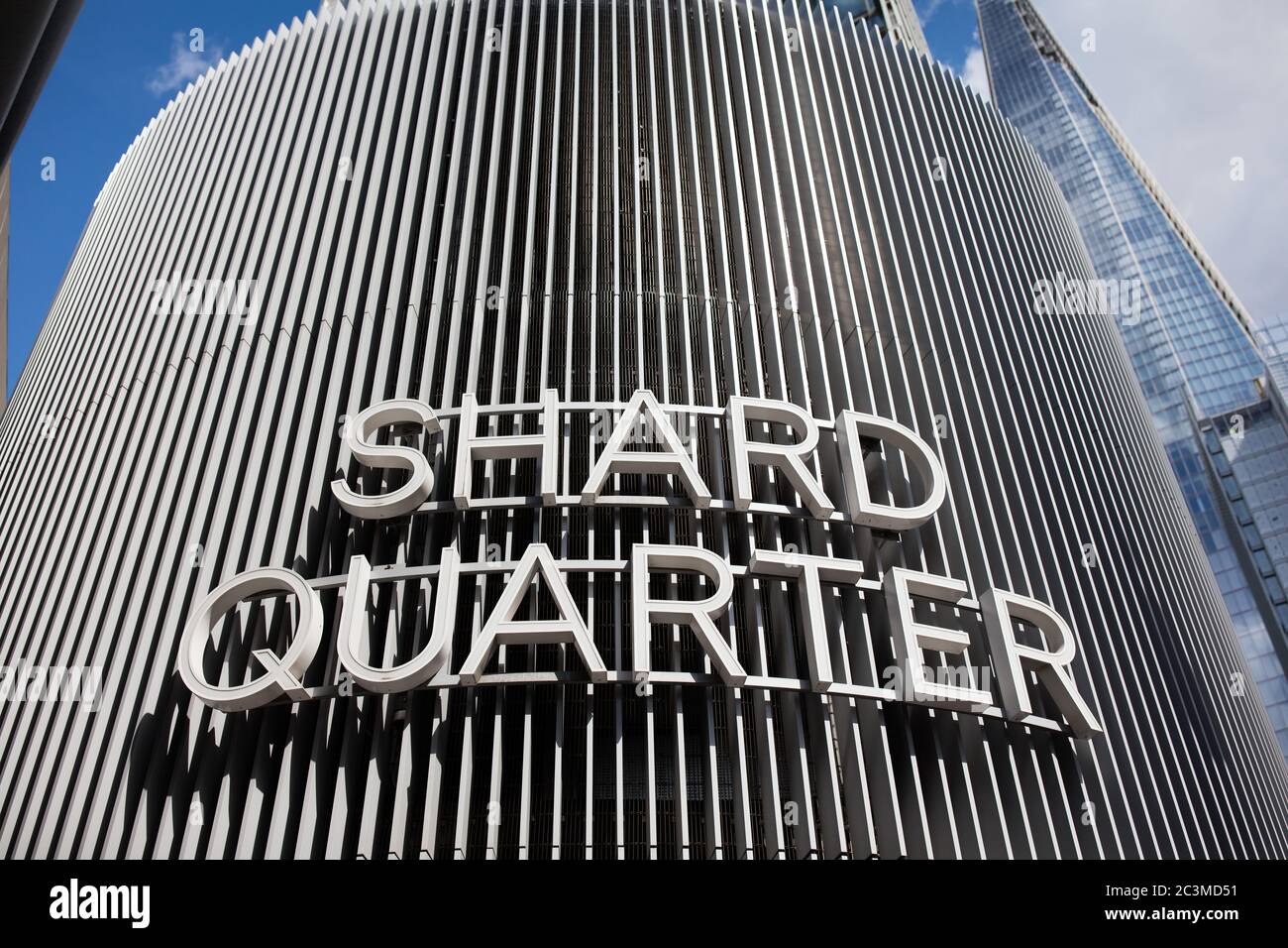 The shard quarter hi-res stock photography and images - Alamy