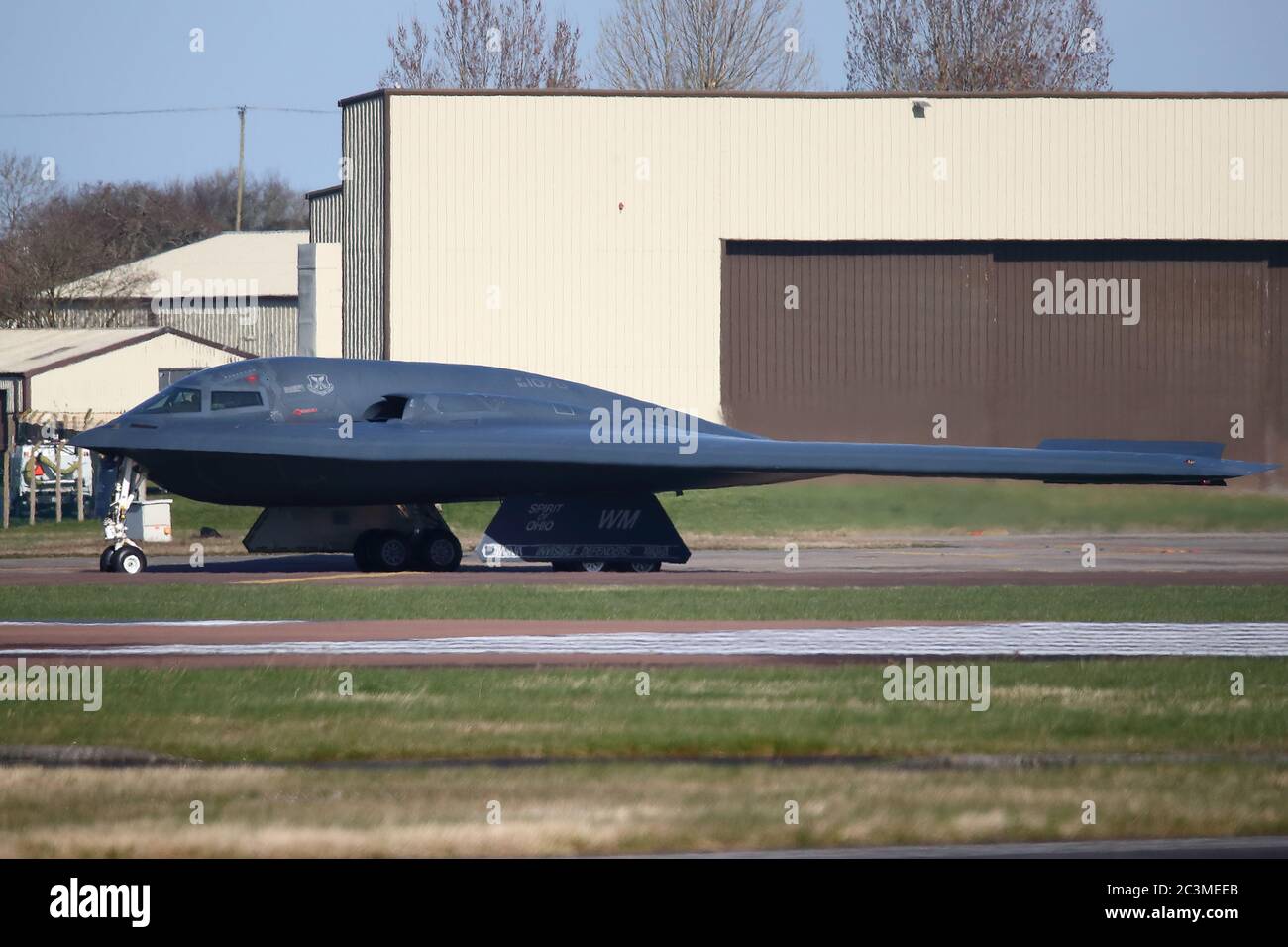 A USAF Northrop Grumman B-2 Stealth Bomber preparing for take off ...