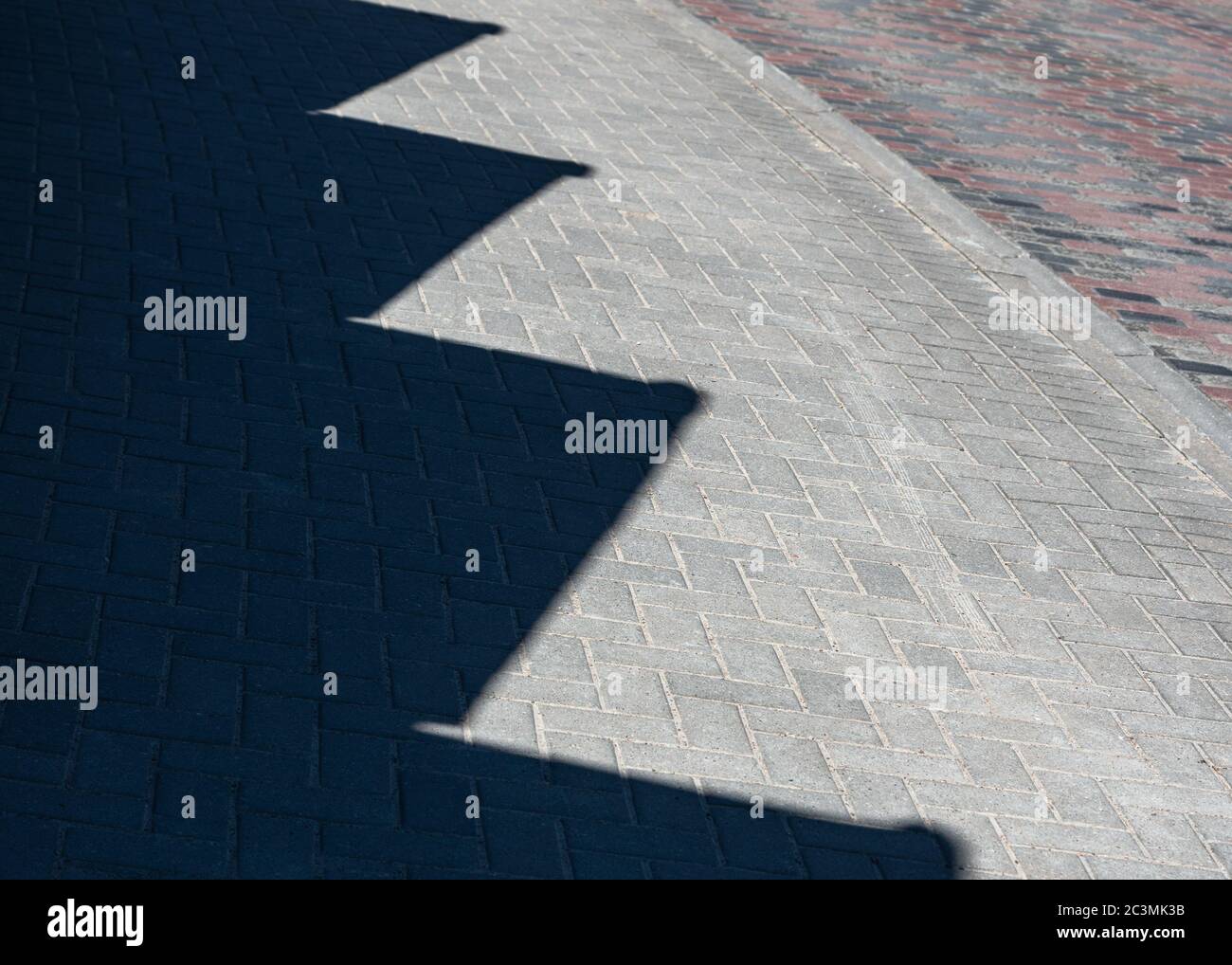 Sharp lines hi-res stock photography and images - Alamy
